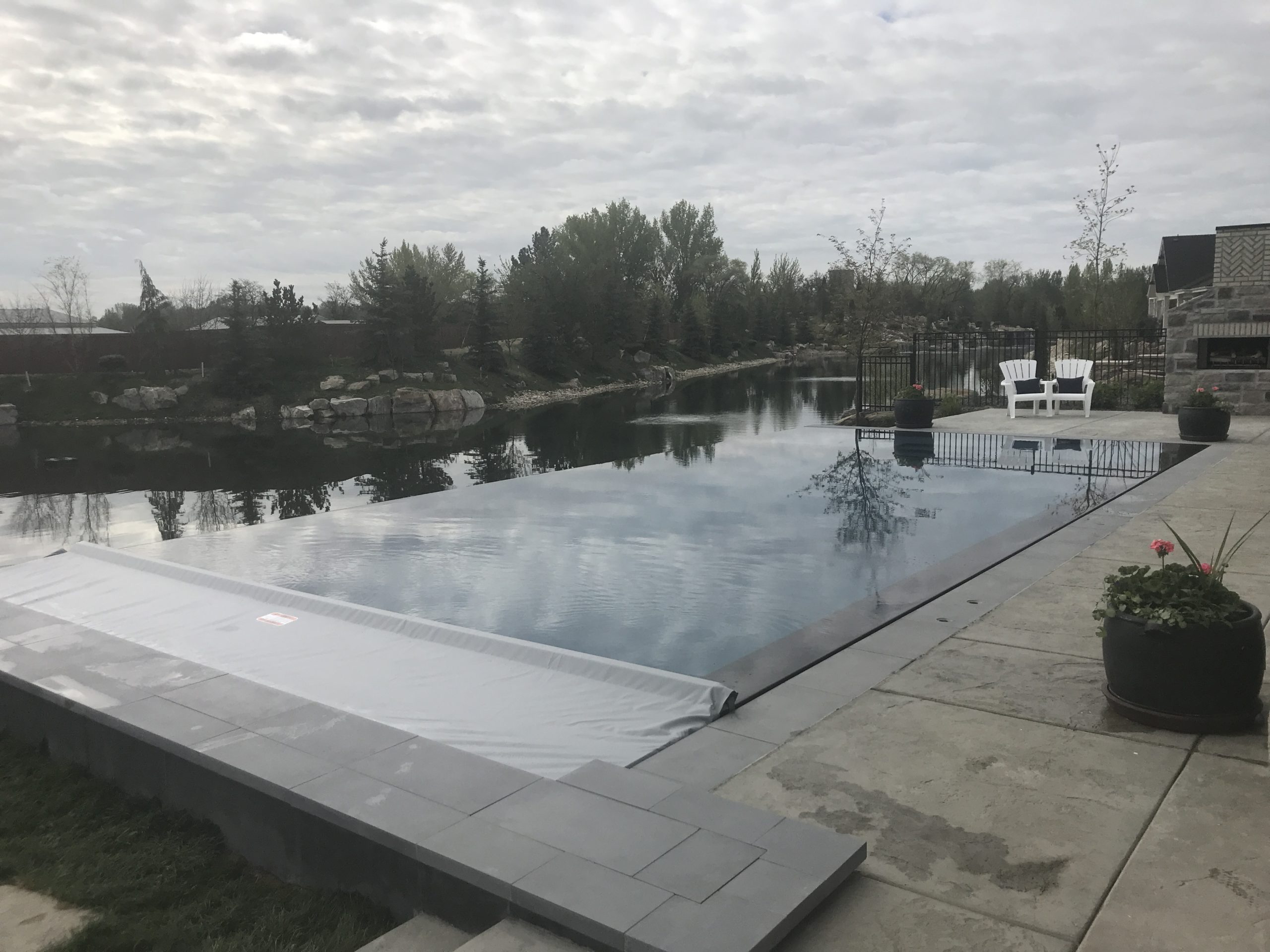 Top nine reasons you should install an automatic pool cover: - Poolsafe