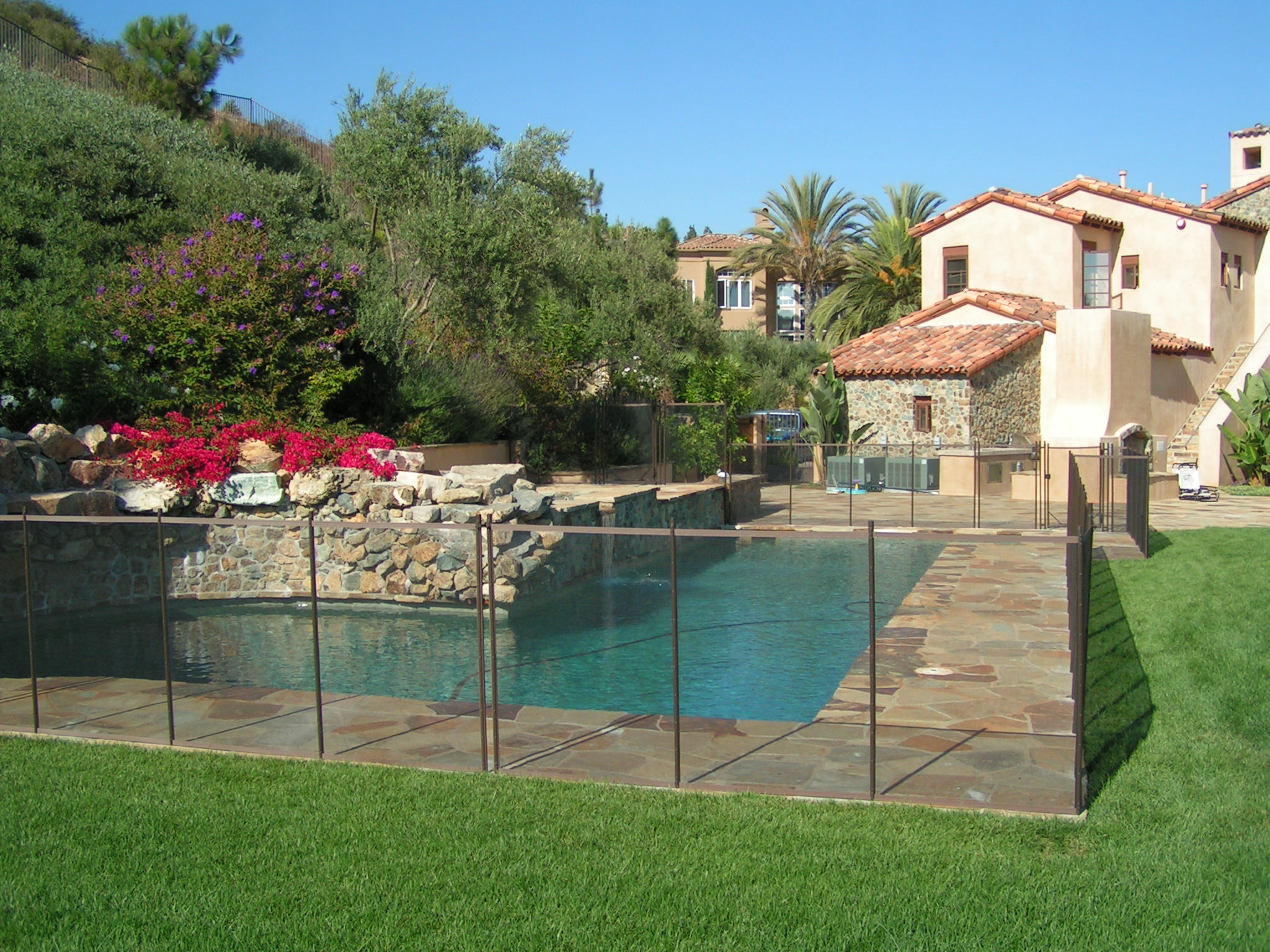 What are the safest pool fences? - Poolsafe